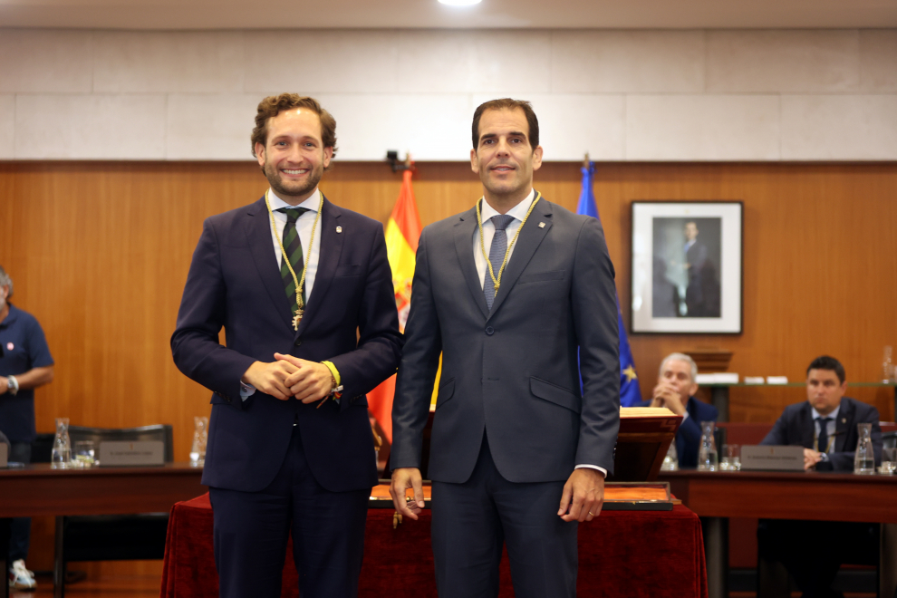 Investidura de Isaac Claver como presidente de la Diputación Provincial ...