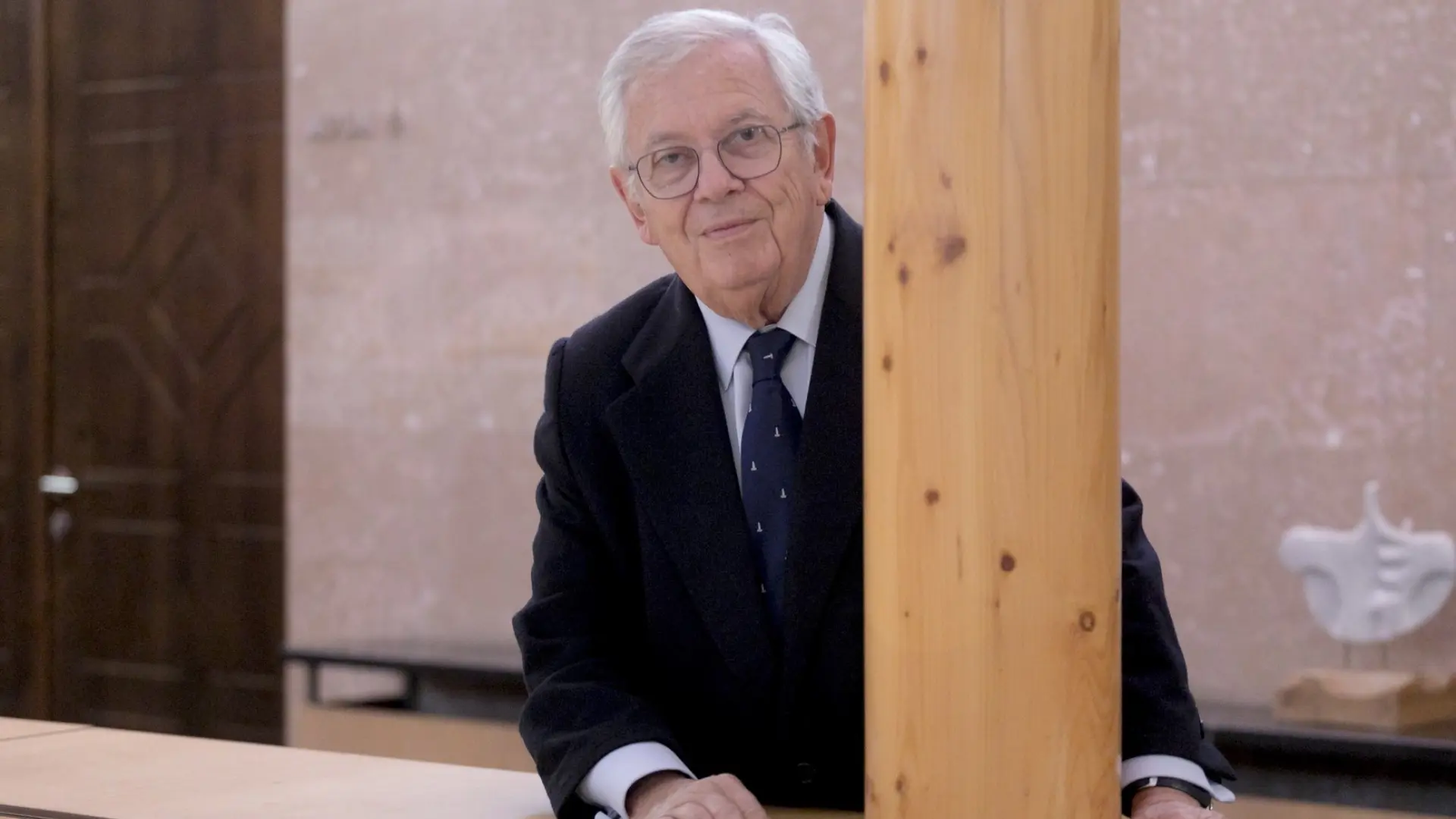 Fernando Jáuregui: "España es un país al borde de convertirse en un ...