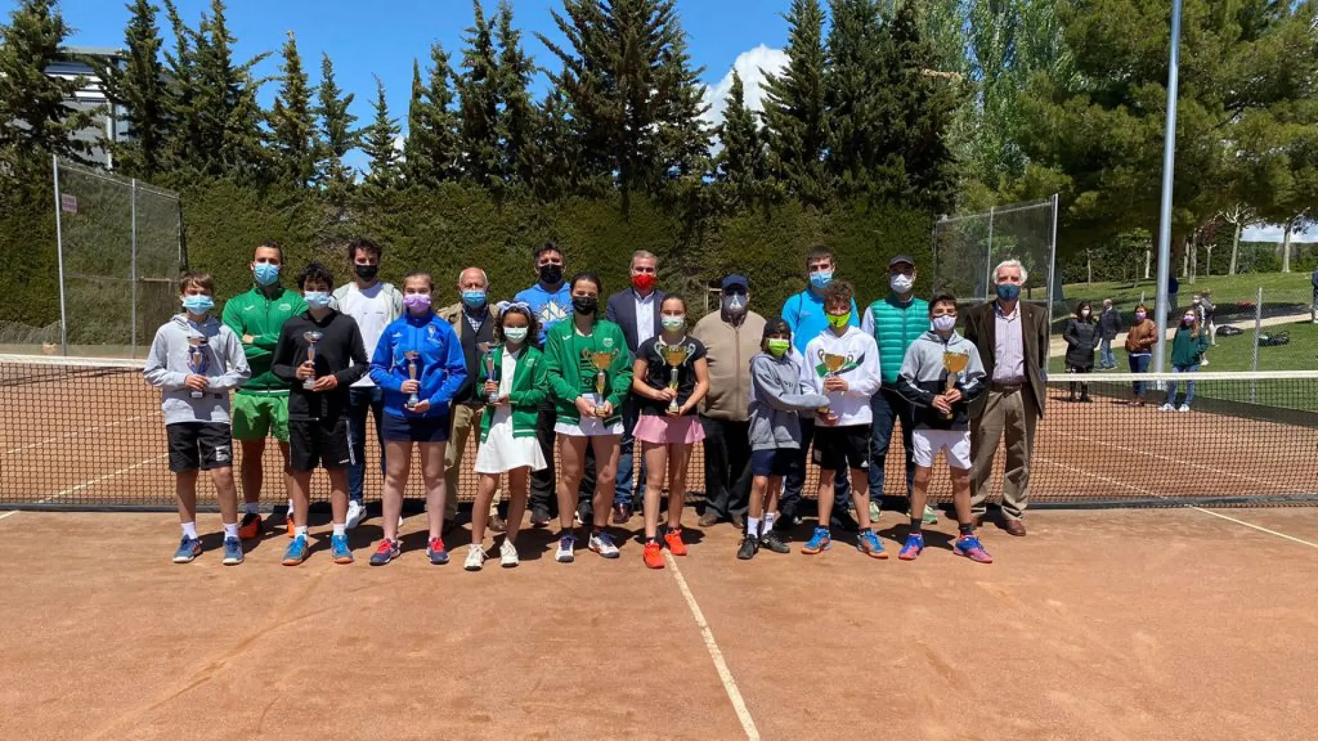 María Cachinero y Olivia García Fanlo brillan en el Torneo Artero