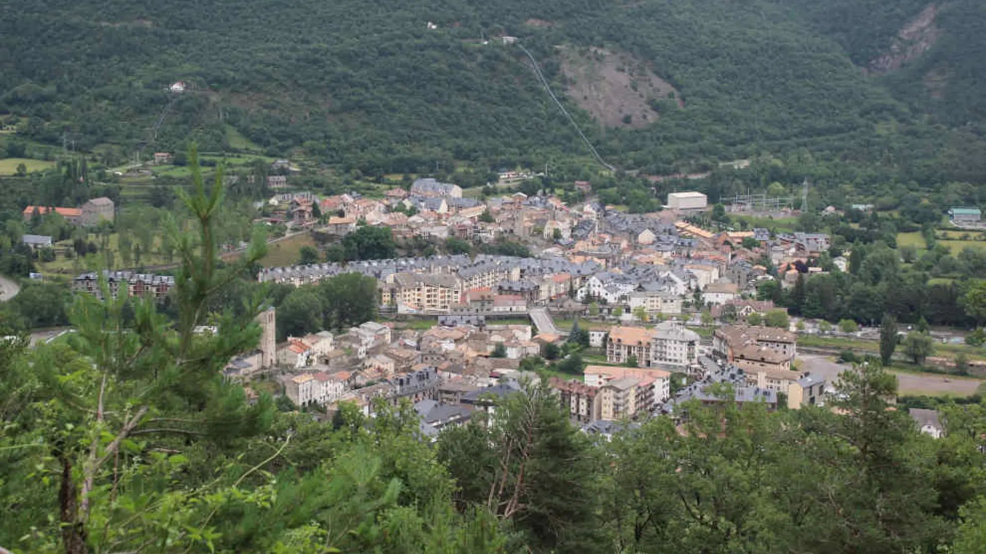 CHA-Biescas propone poner en valor el telar y la producción textil de ...