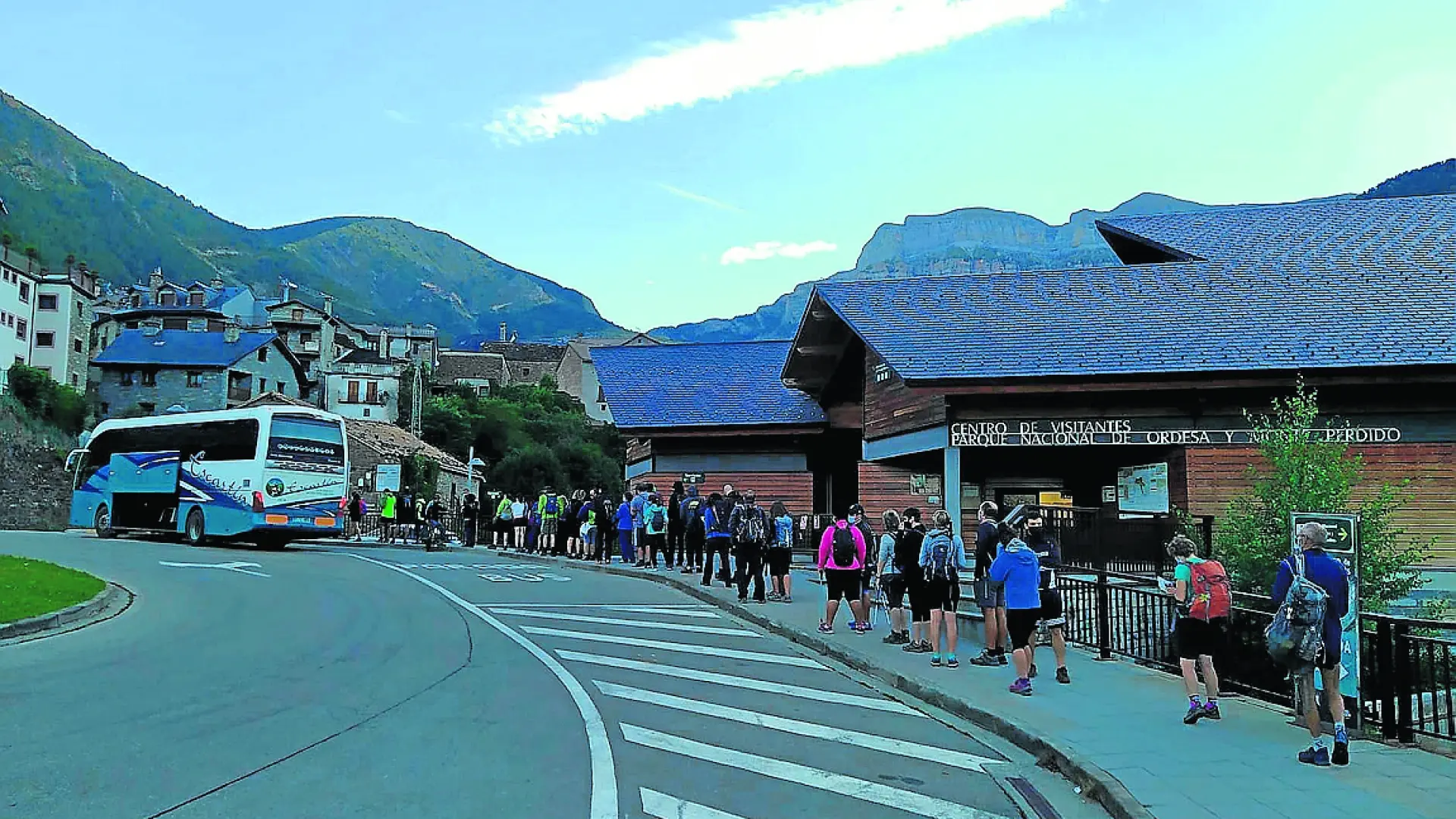 El acceso a Ordesa por Torla solo ha cerrado 2 días en agosto