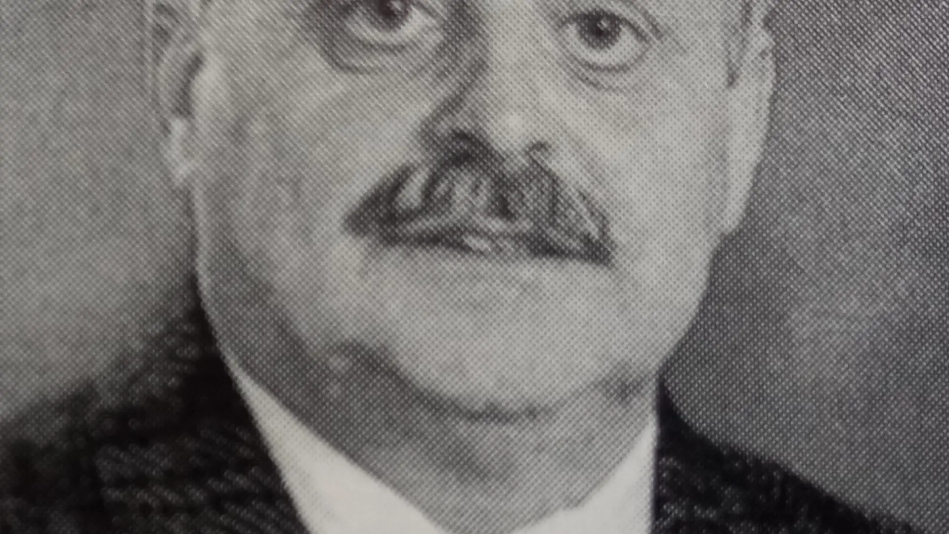 Fallece Víctor Román