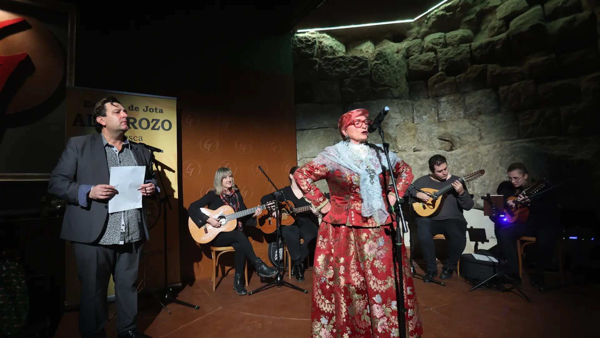 Alborozo celebra la Navidad con mucho arte