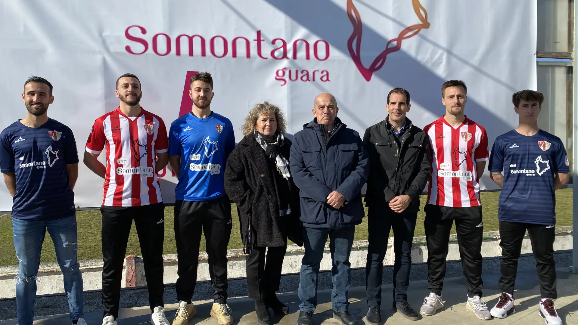 La marca turística Guara Somontano ya luce en las camisetas de los ...