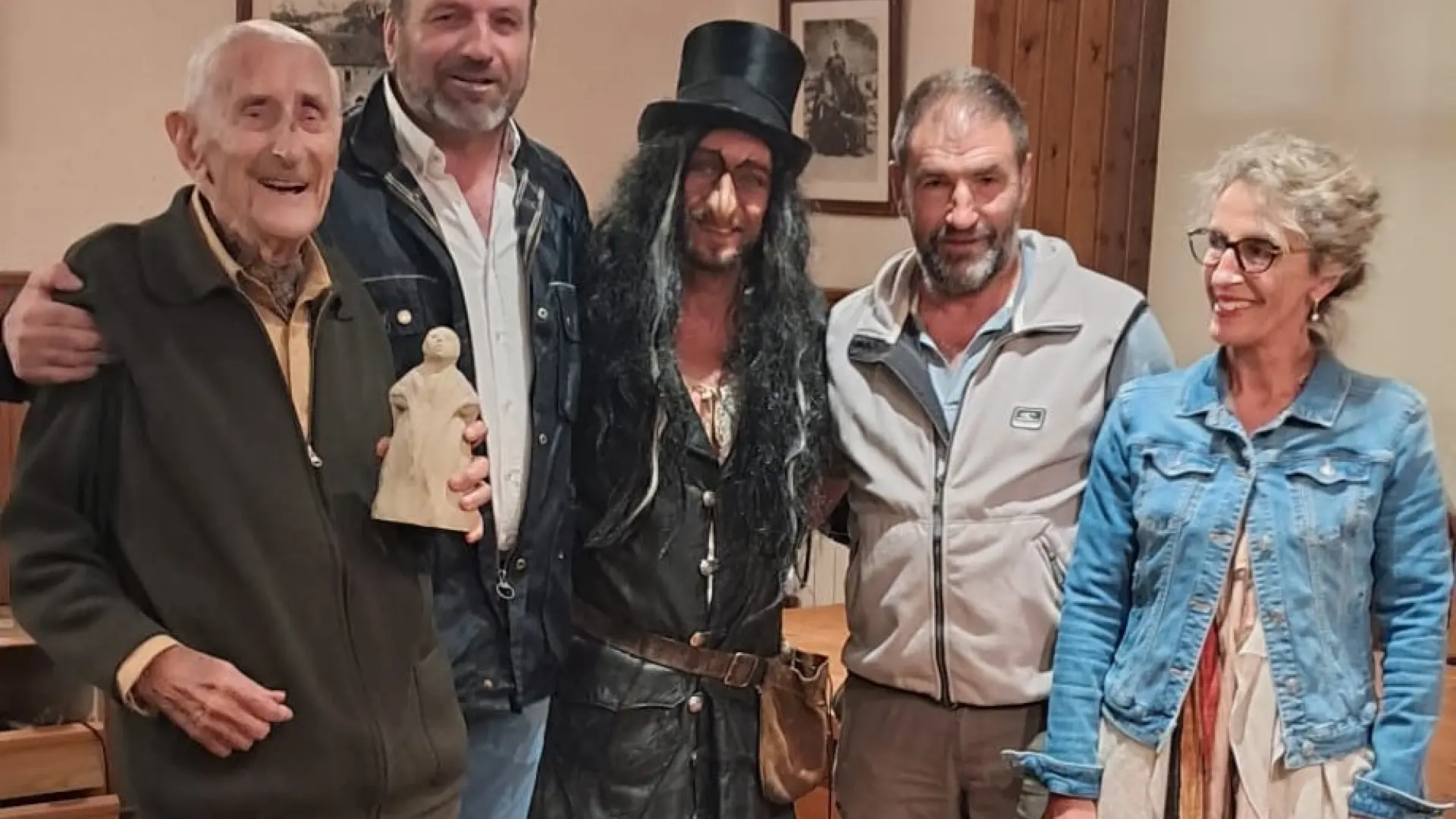 Mariano Fanlo, ‘cronista’ de Sallent de Gállego, recibe el premio “Brujón”