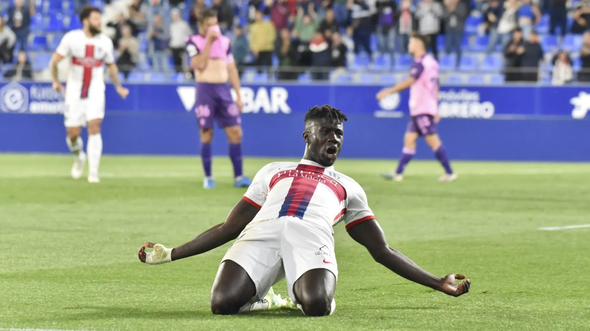 Samuel Obeng ya está en Huesca