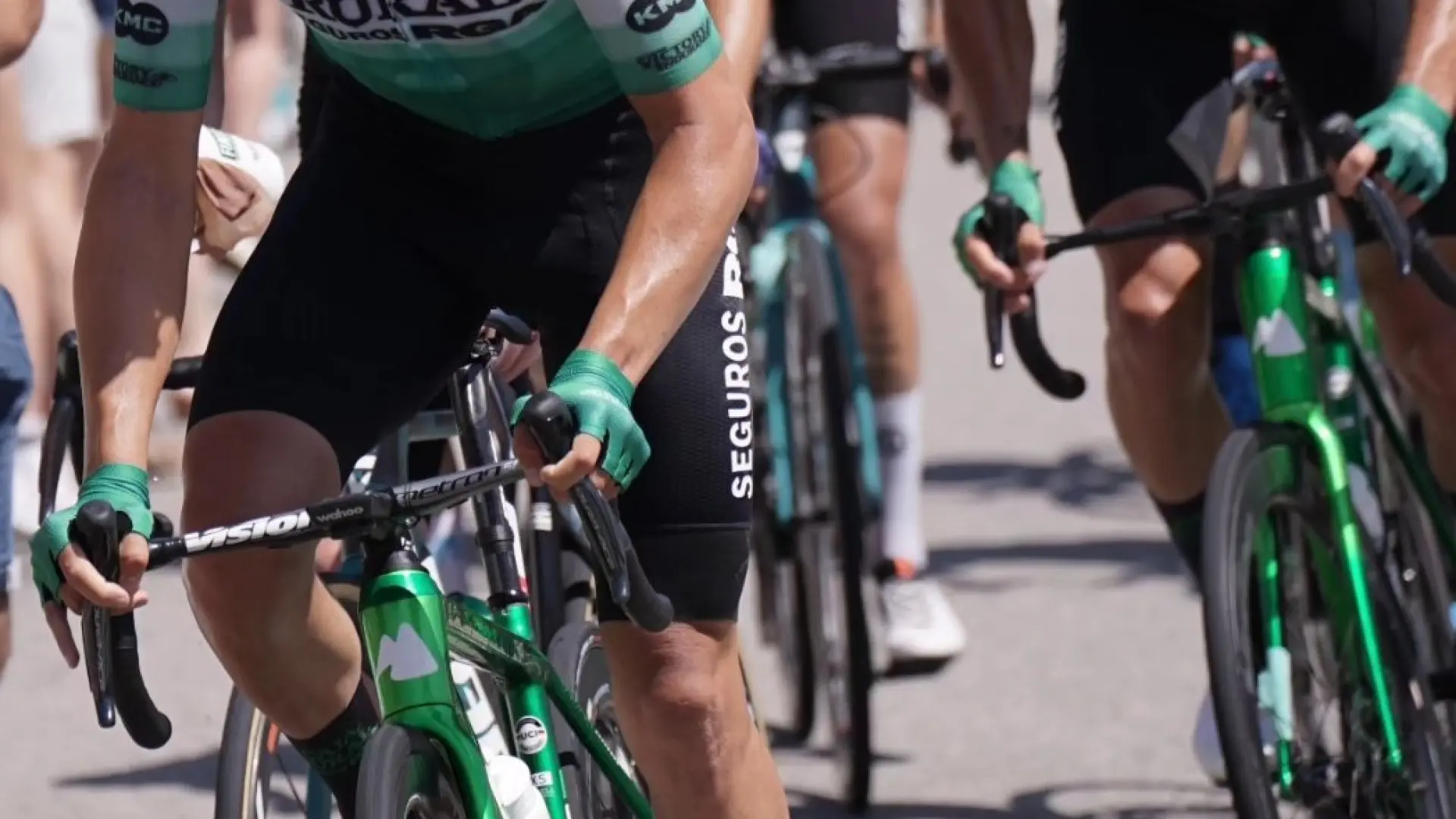 Jorge Arcas, en el ocho del Movistar para la Vuelta a España