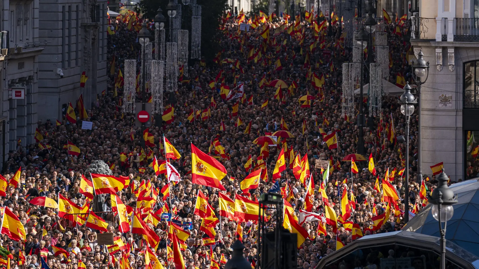 Cientos de miles de personas protestan en Madrid y otras ciudades ...