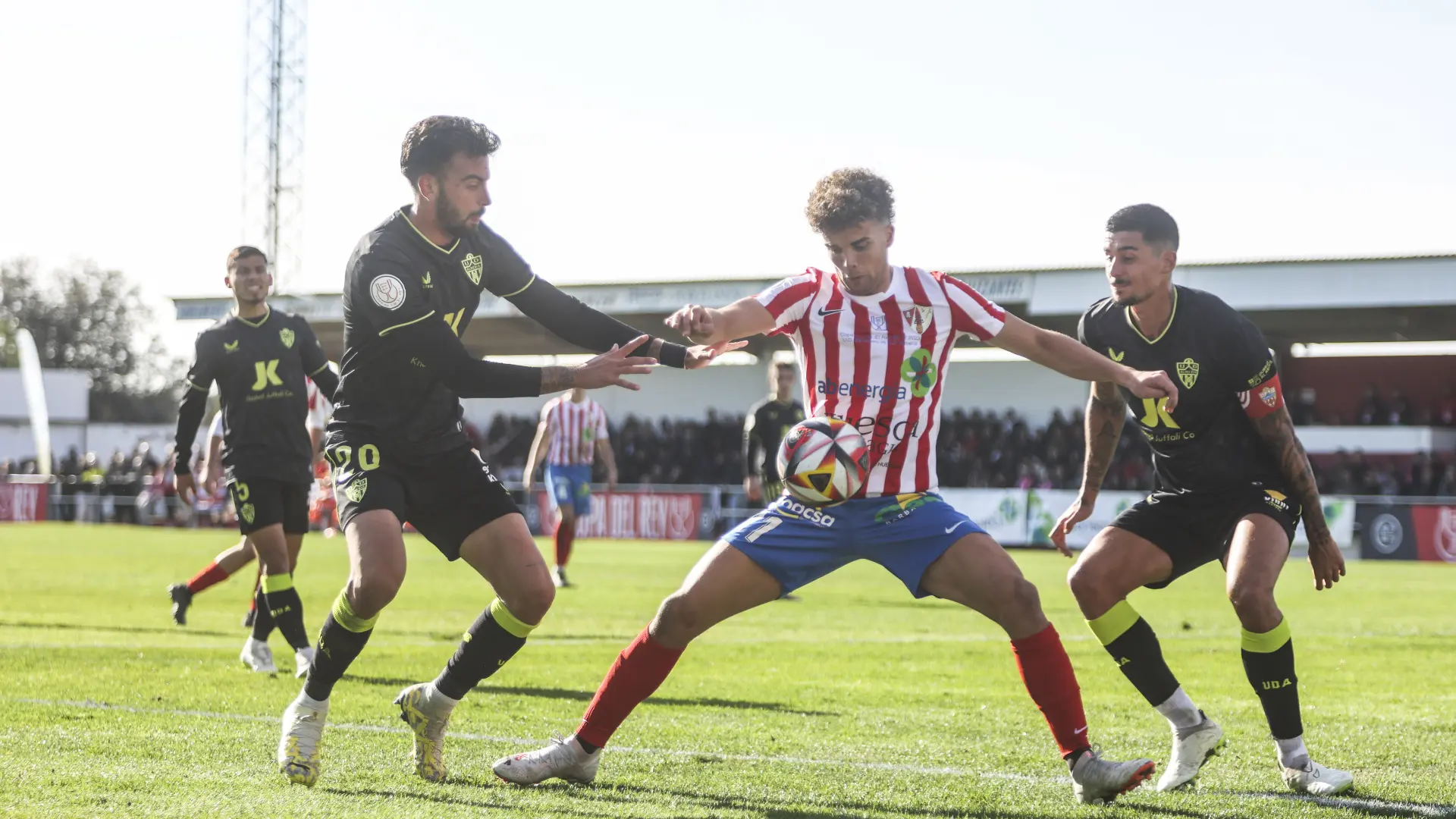 El Barbastro, a romper en casa la mala racha