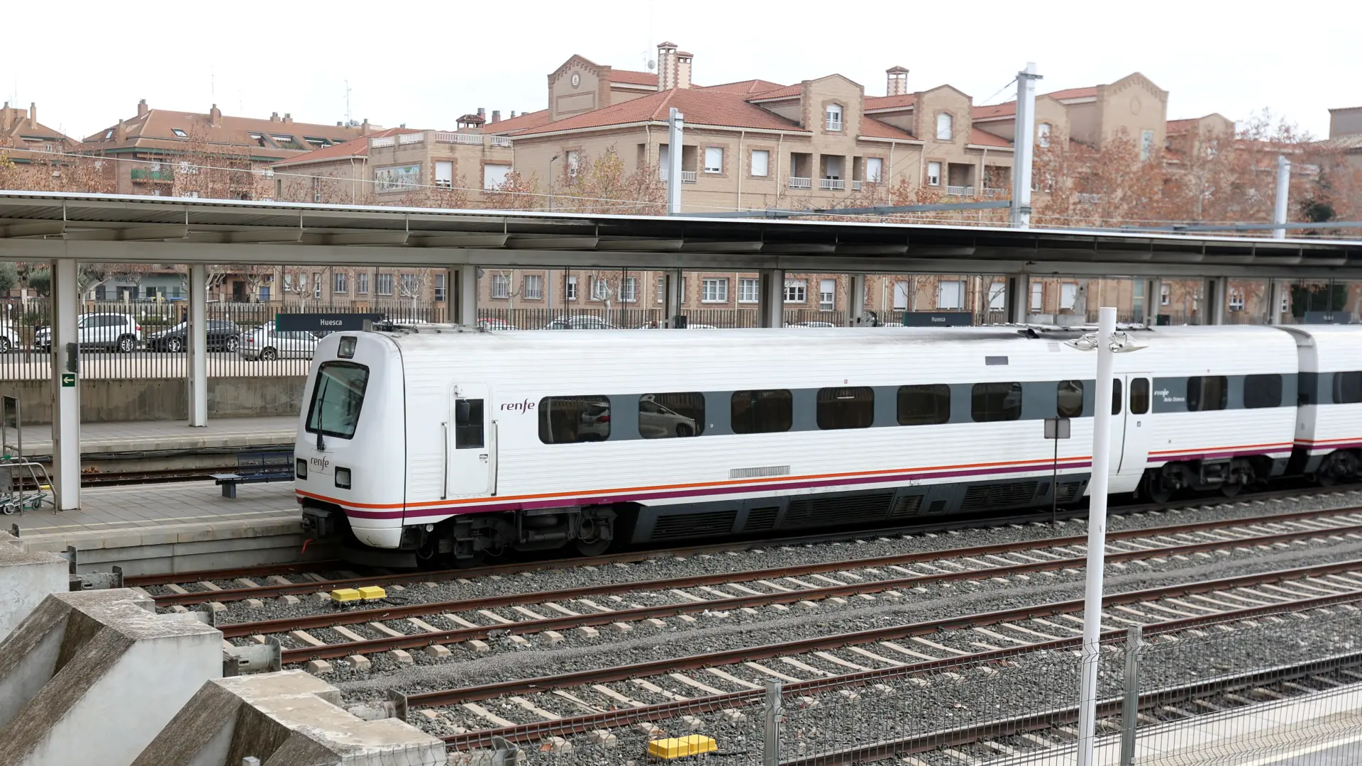 La avería de un mercancías en Zuera causa retrasos de hasta 130 minutos en cuatro trenes