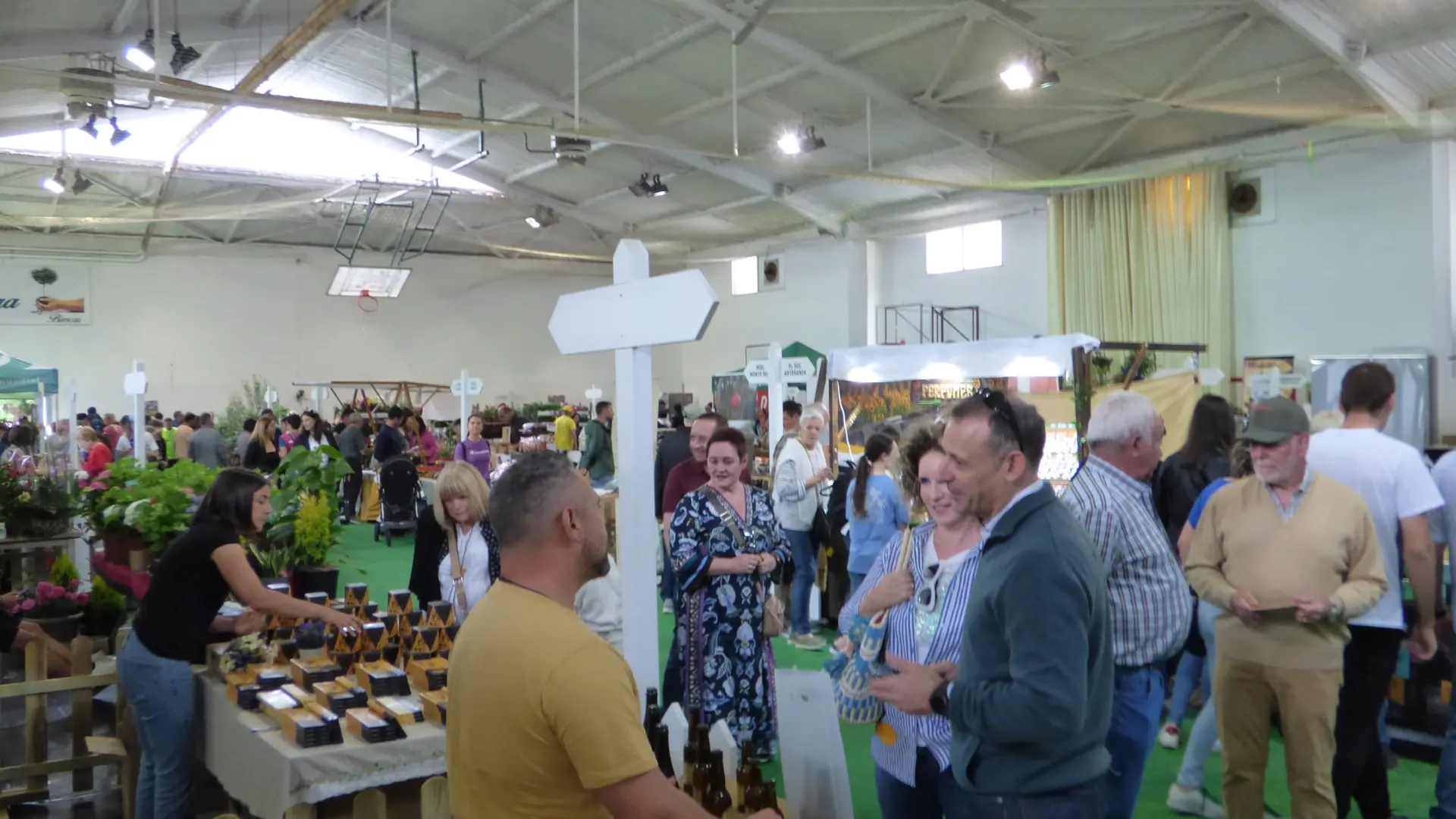 Biescas cierra su Feria de la Primavera con el paso de unas 11.000 personas