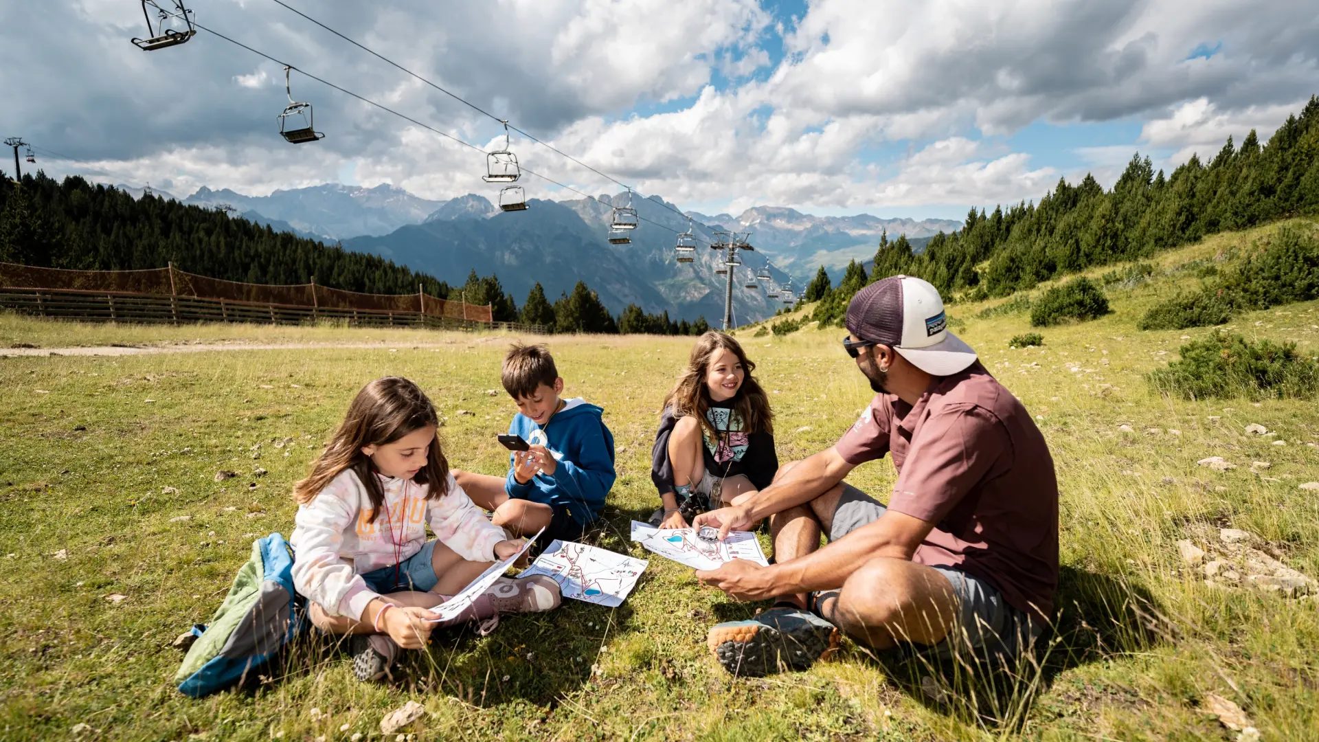 Los Valles de Tena y Benasque, destinos estivales para el turismo activo