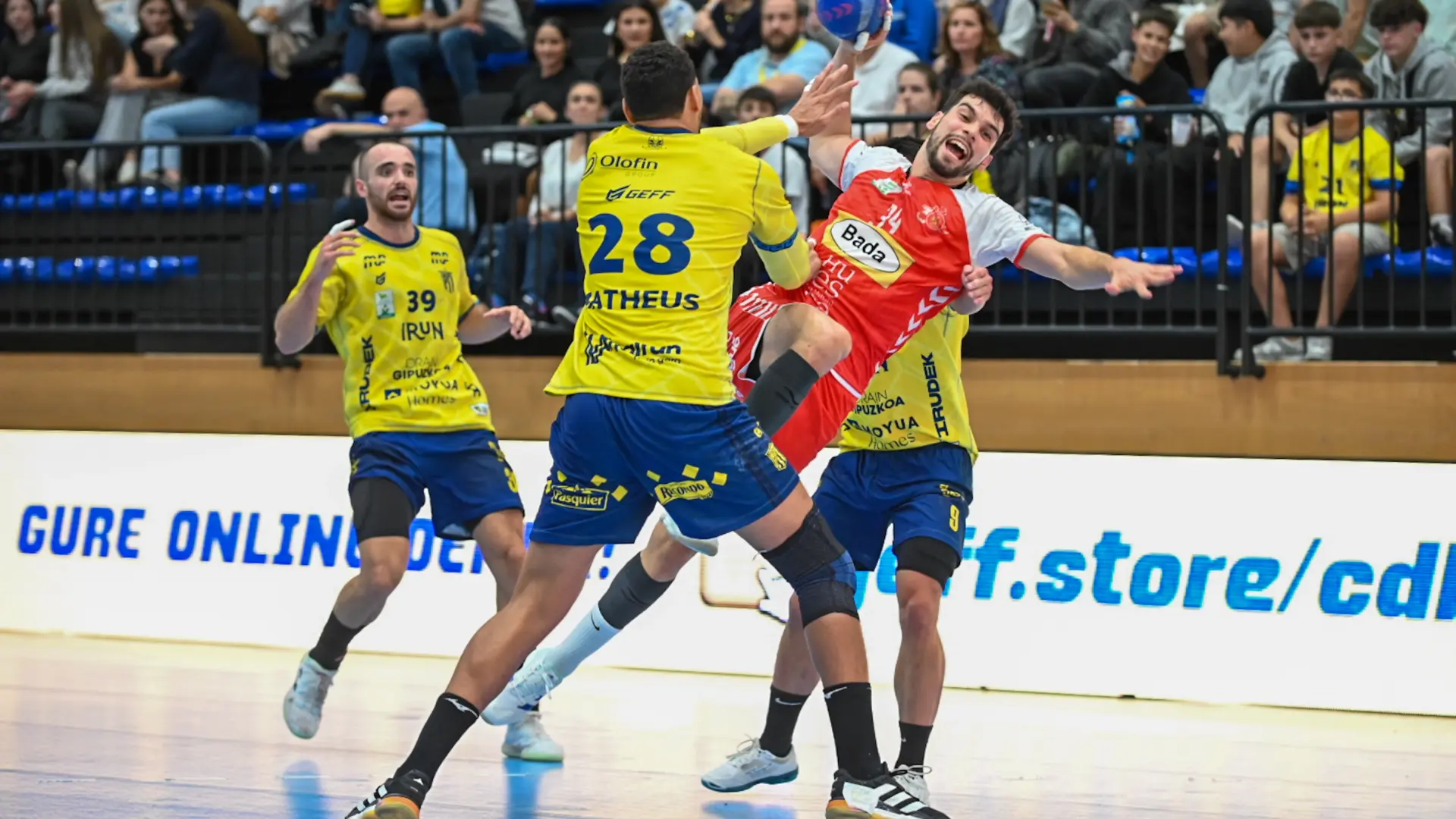 Un Bada Huesca en cuadro apela a la épica para sumar en León