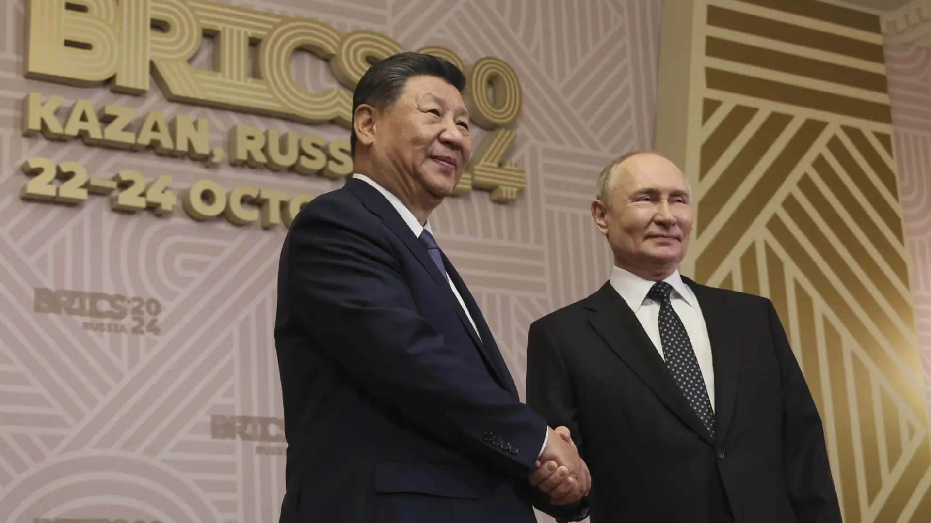 Putin busca romper su aislamiento internacional con la cumbre de los BRICS