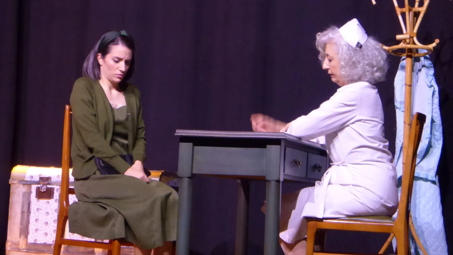 El público aplaude con ganas ‘El manual de la buena esposa’