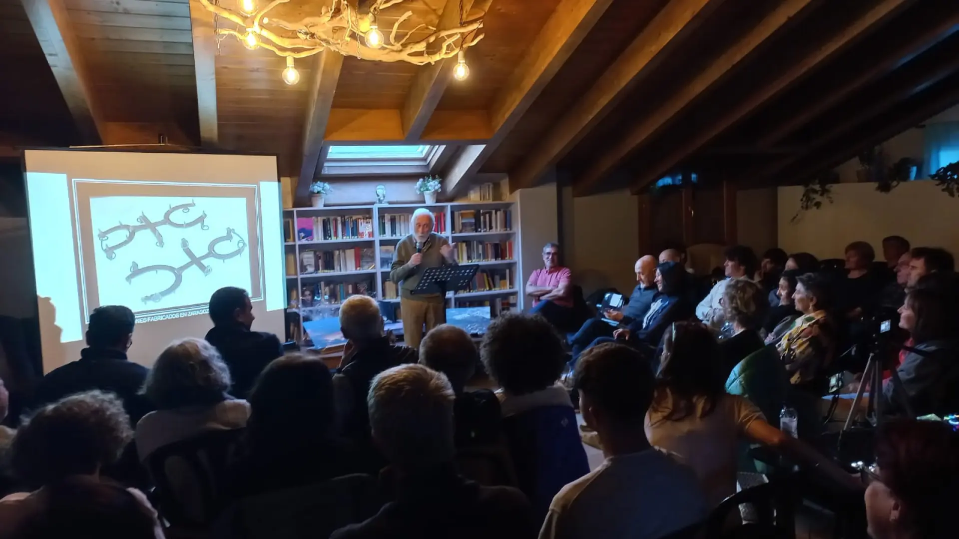 Laspaúles homenajea a Eduardo Martínez de Pisón y Rosa Fernández Rubio