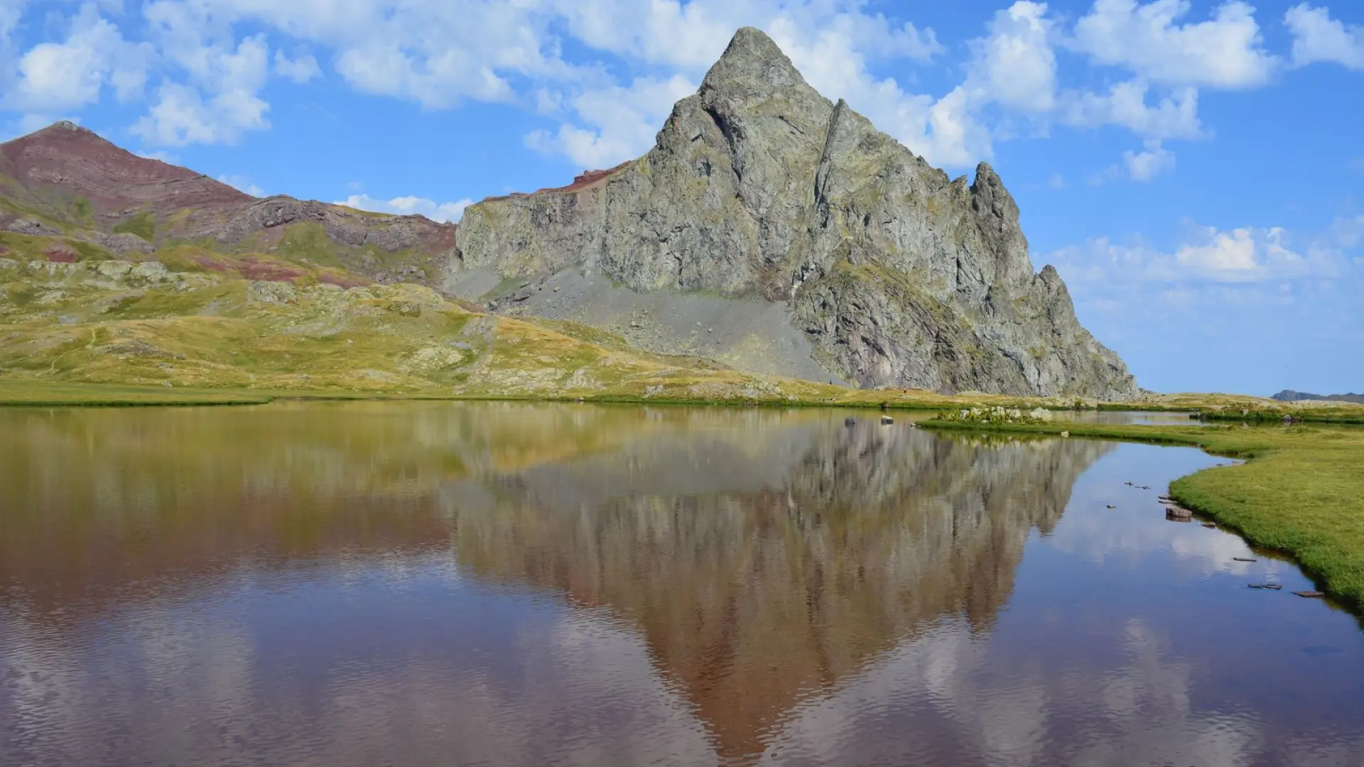 Piden medidas para evitar las acampadas en Anayet