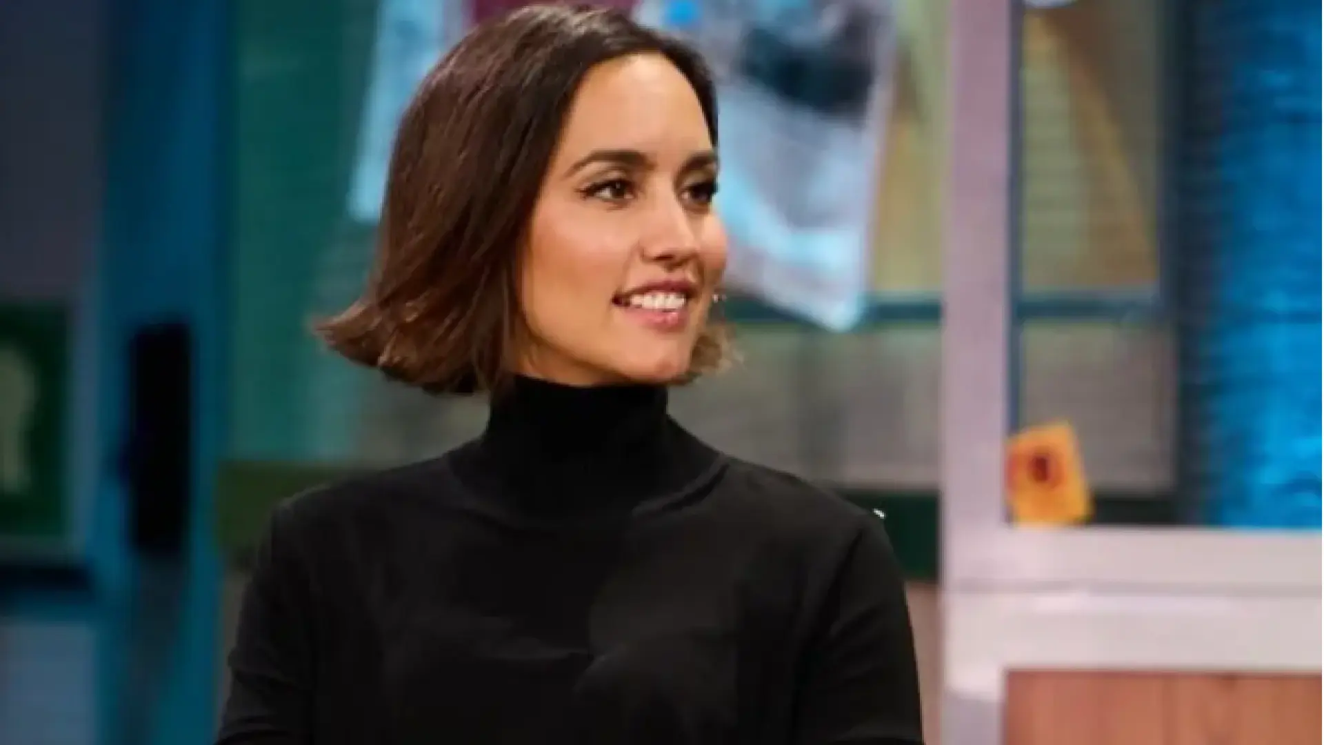 Megan Montaner: simpática, cercana y con "pelazo" en 'La Revuelta'