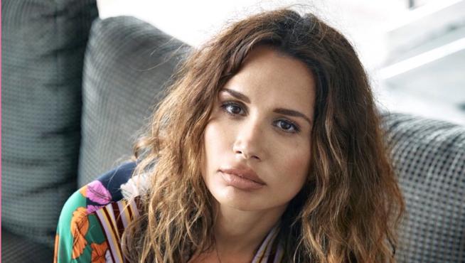 María Zabay: "Escribir me llena, es contar historias de una forma ...