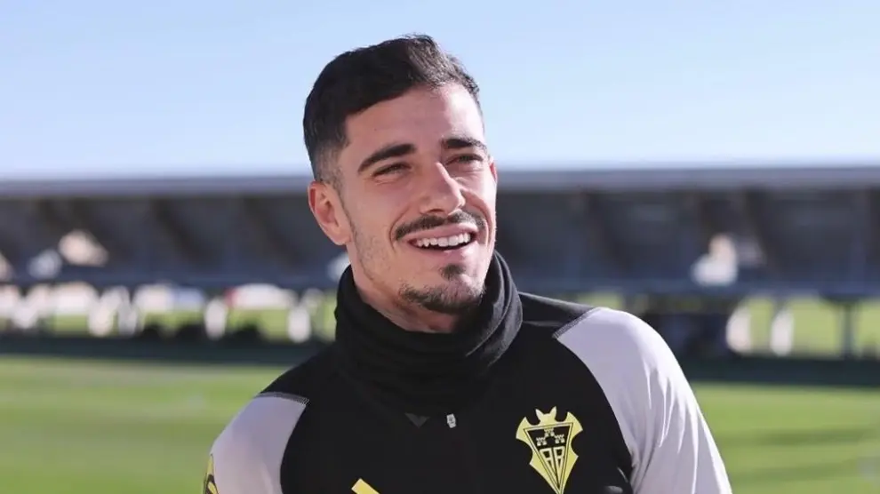 Julio Alonso, en el punto de mira de la SD Huesca