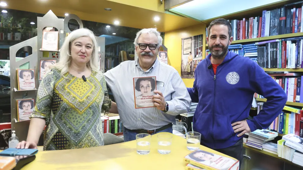 Isabel Peralta traduce la vida de ‘Miss España en el exilio’