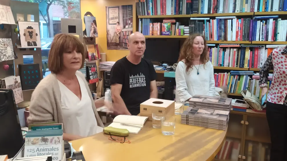 Isidro Ferrer arroja luz sobre la guerra en su obra ‘No’