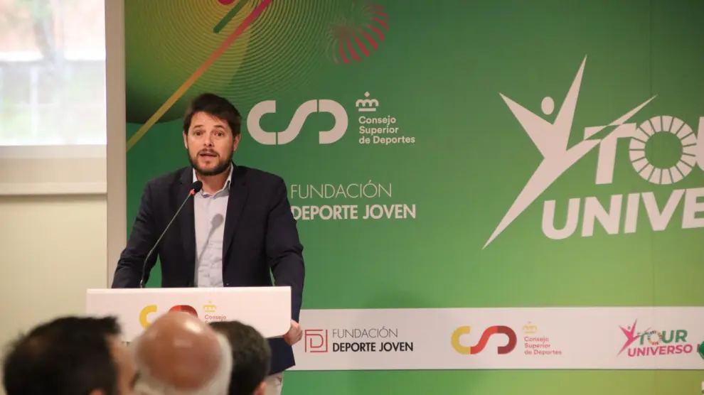 Félix Jordán de Urriés Mur recibe la Medalla de Oro de la Asociación ...