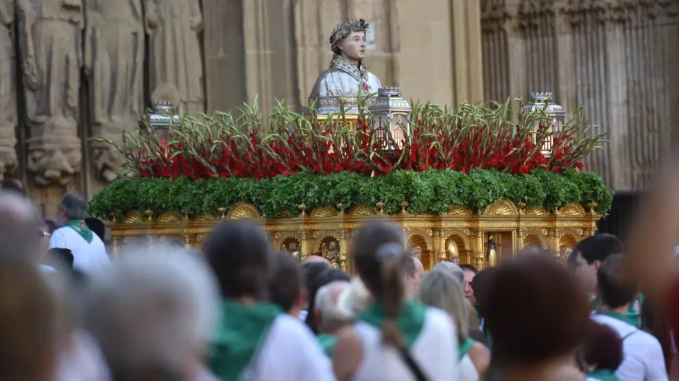 Vídeo de la salida de San Lorenzo de la basílica de San Lorenzo para ...
