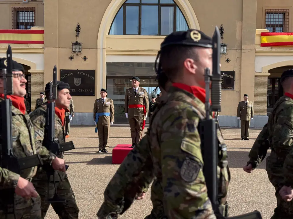 Imágenes del acto conmemoración del XXXIV Aniversario de la División ...