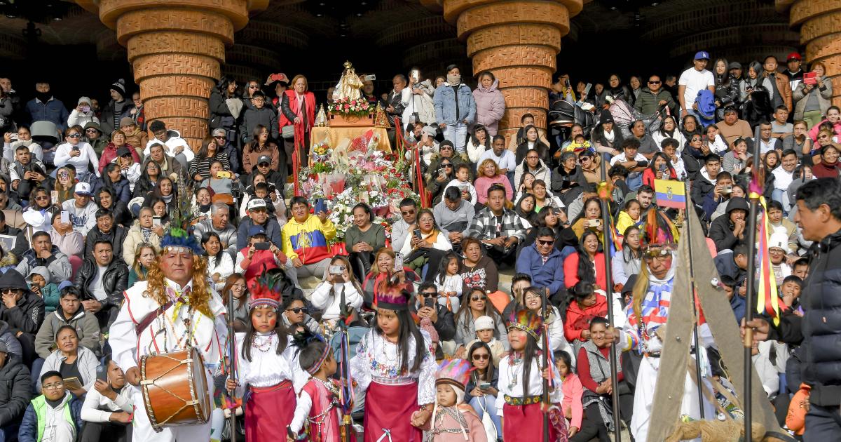 Las tradiciones ecuatorianas llenan de color Torreciudad