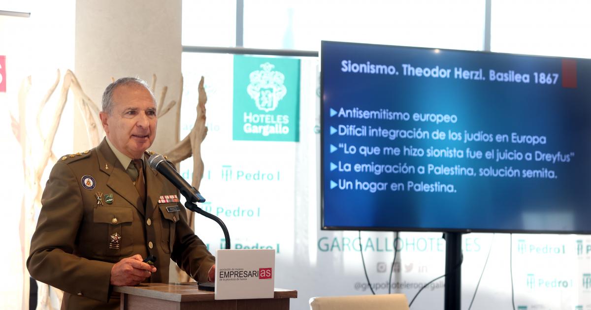 Jesús Alberto García Riesco: "Es un conflicto religioso, nunca tendrá ...