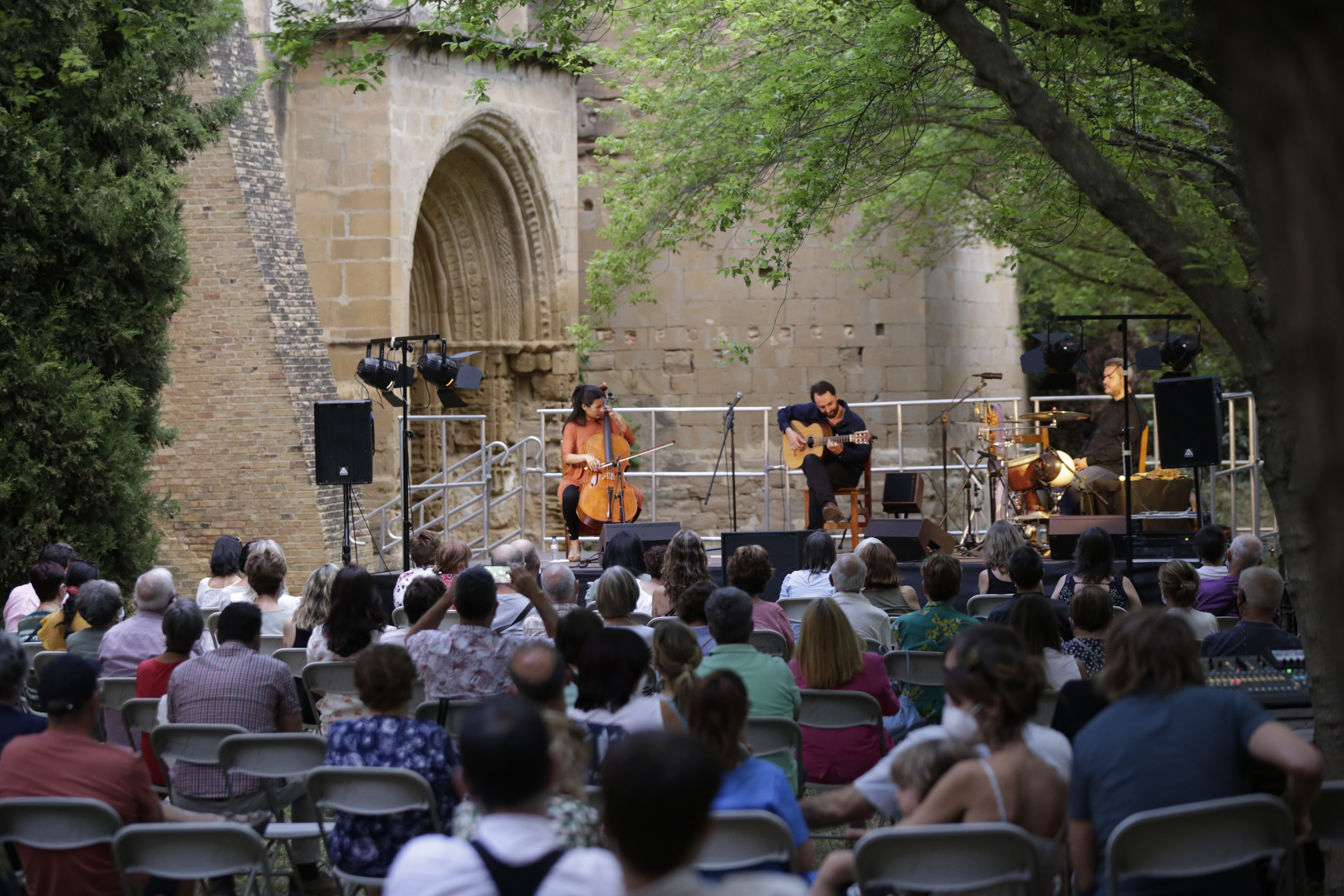 EnClaves vive una de sus noches más brillantes con Zaruk
