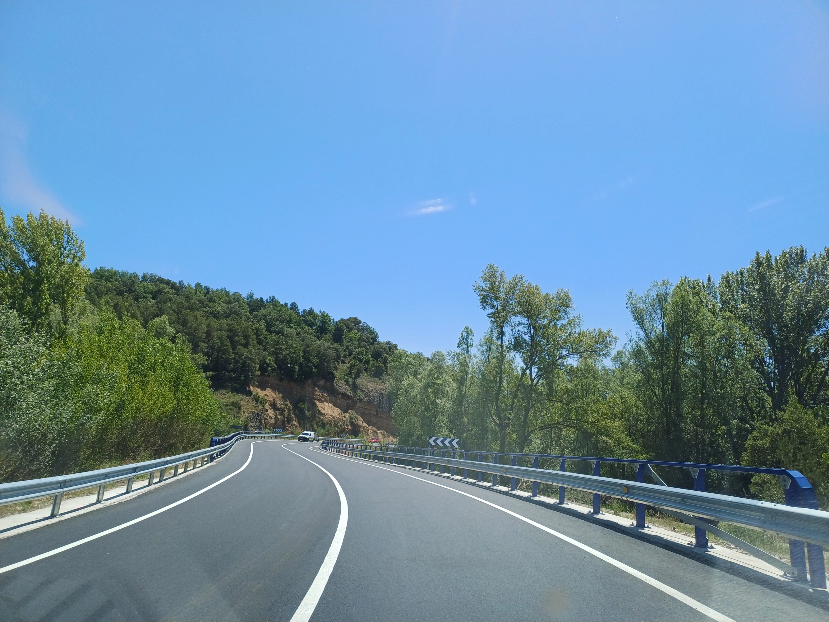 Abierto al tráfico el viaducto sobre Barasona en la N-123A, tras la prueba de carga satisfactoria