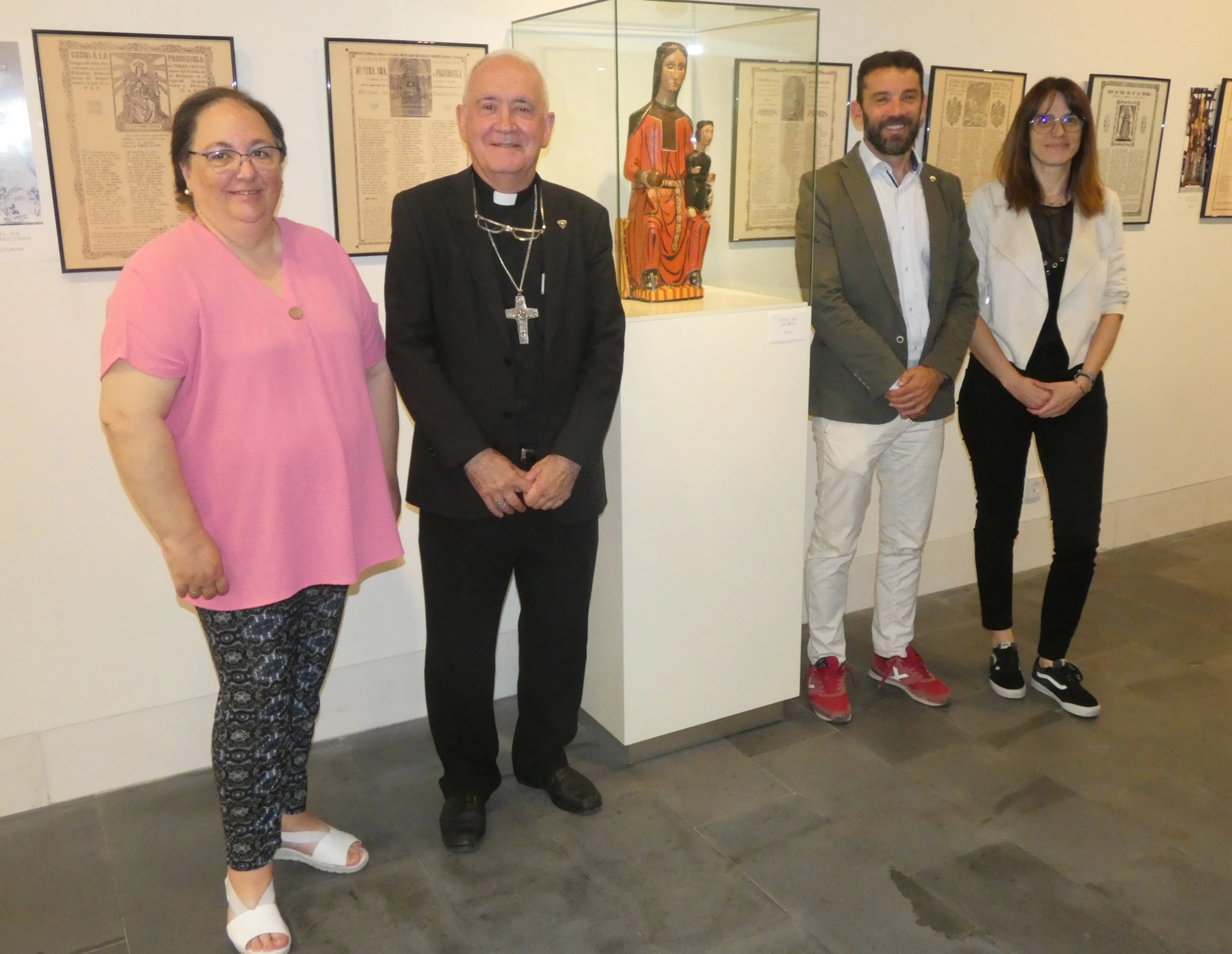 El horario de visitas a la colegiata de Aínsa se amplía de junio a ...