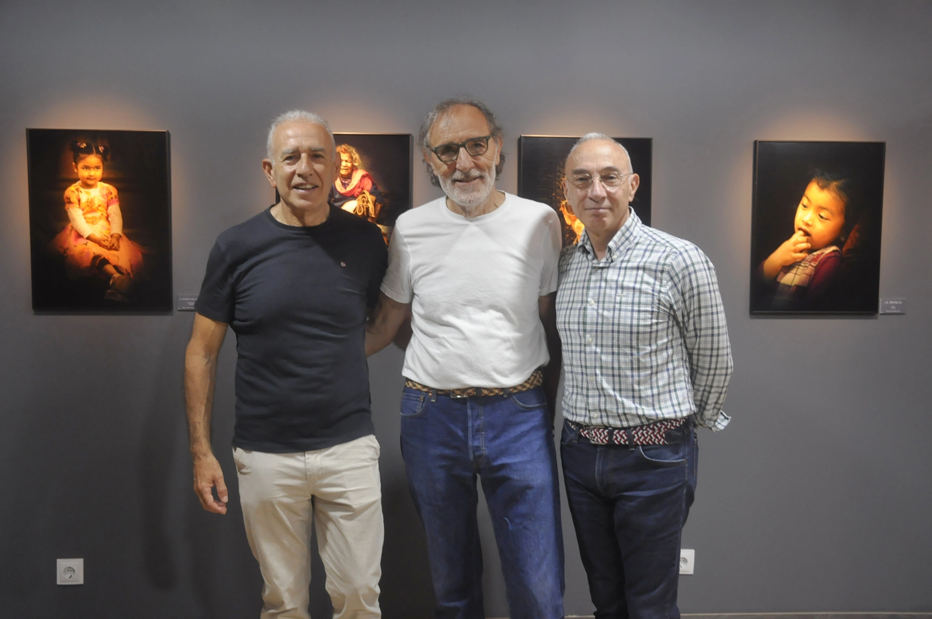 Ismael García abre sus fotos de Asia a la interpretación del público de ...