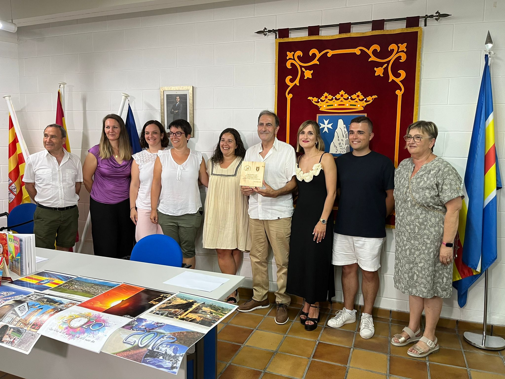 Reconocimiento vecinal a la labor de Antonio Raya en la Semana Cultural ...