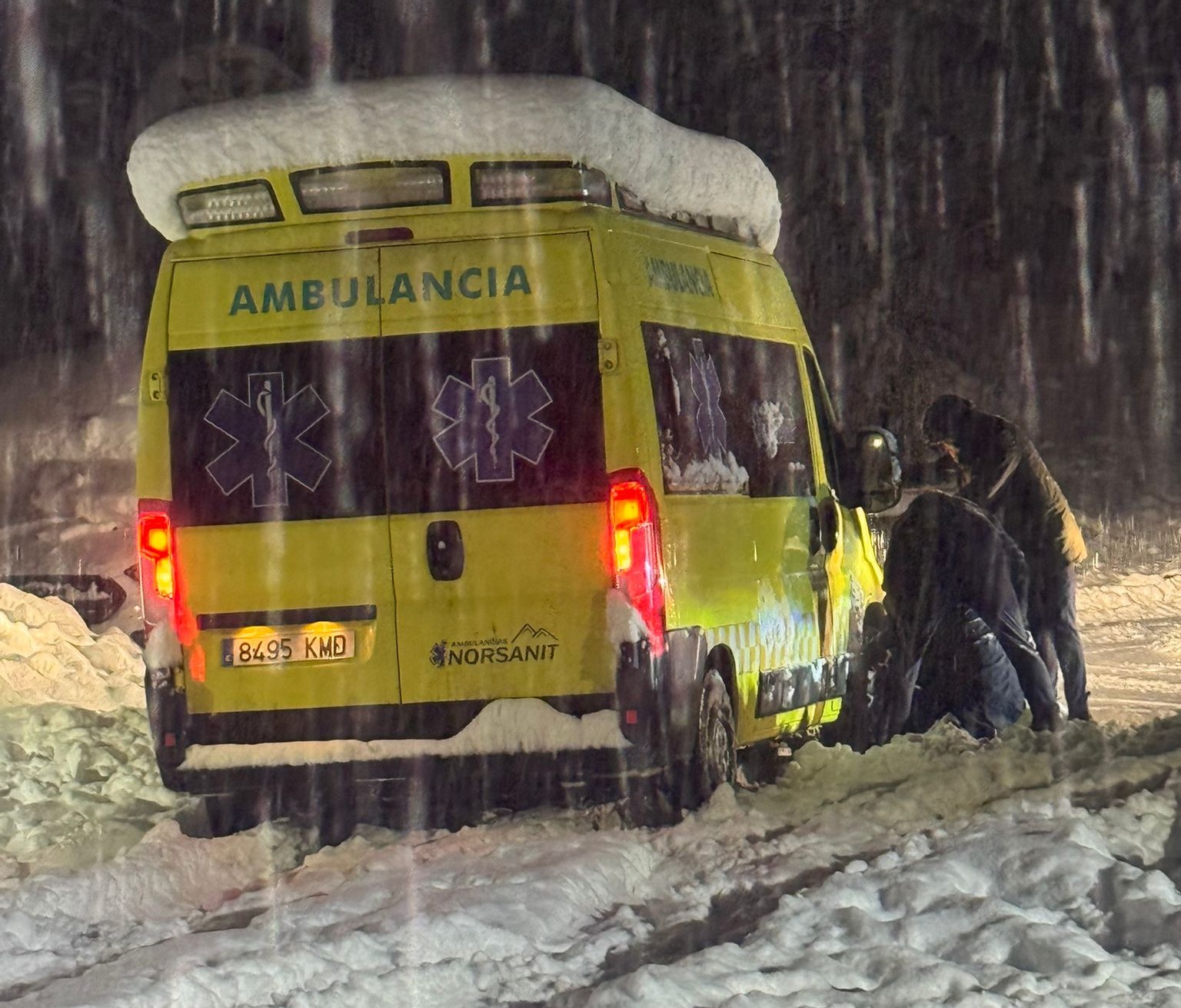 La nieve sigue cayendo en la provincia de Huesca para finalizar la ...